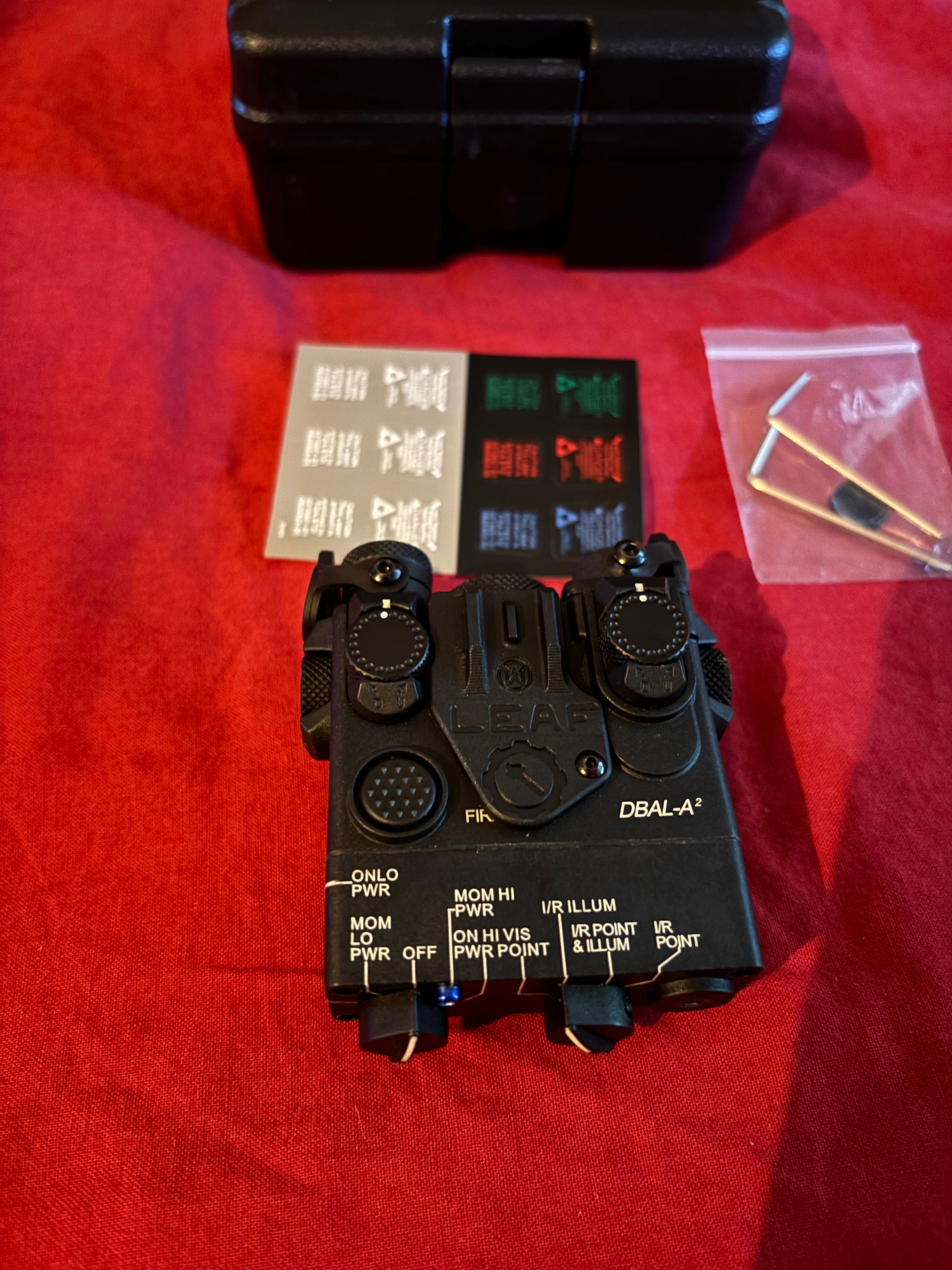 Wadsn peq box laser red met flashlight - Airsoft Bazaar