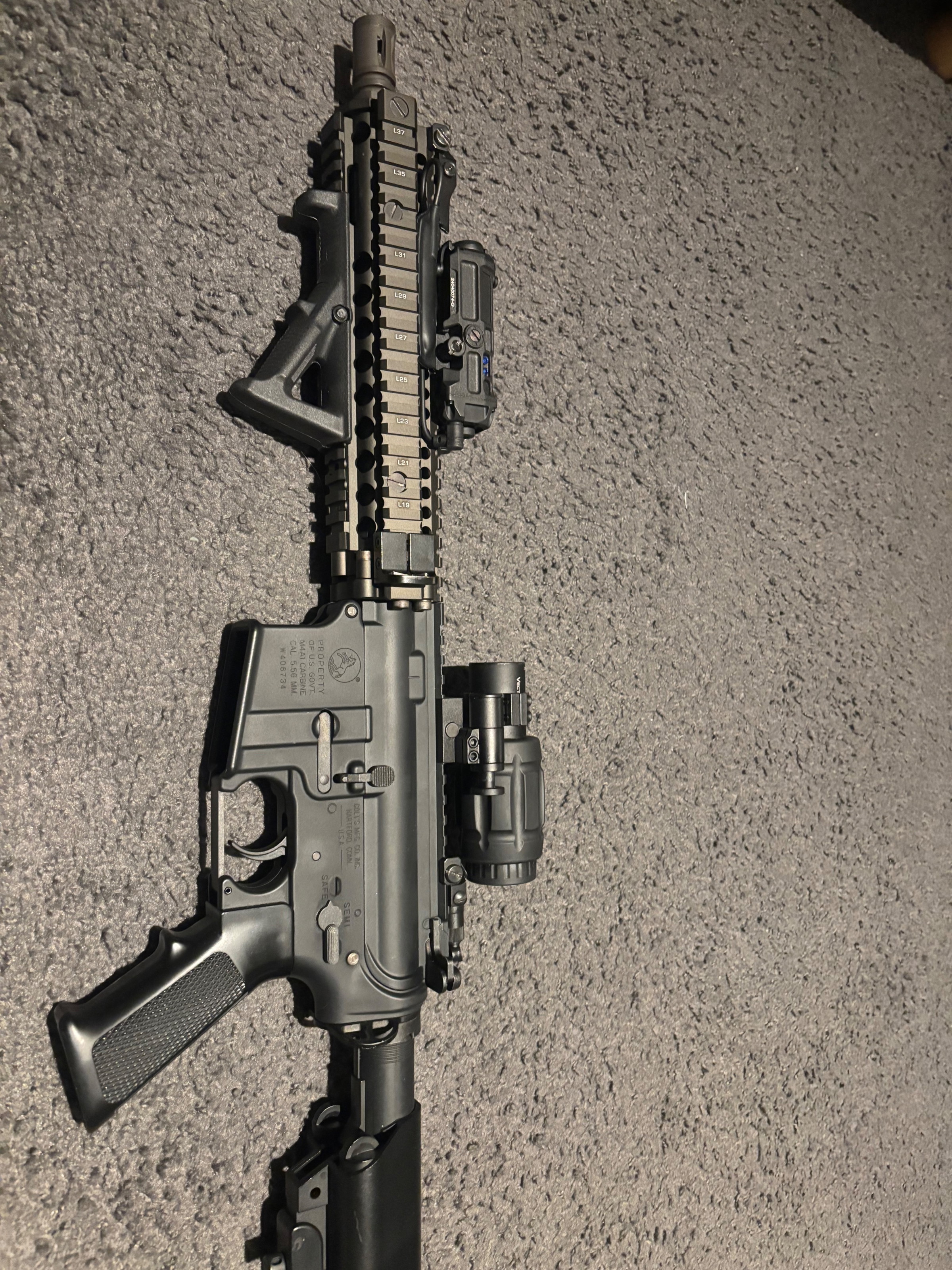 Tokyo Marui MK18 MOD 1 AEG + 8 mags - Airsoft Bazaar