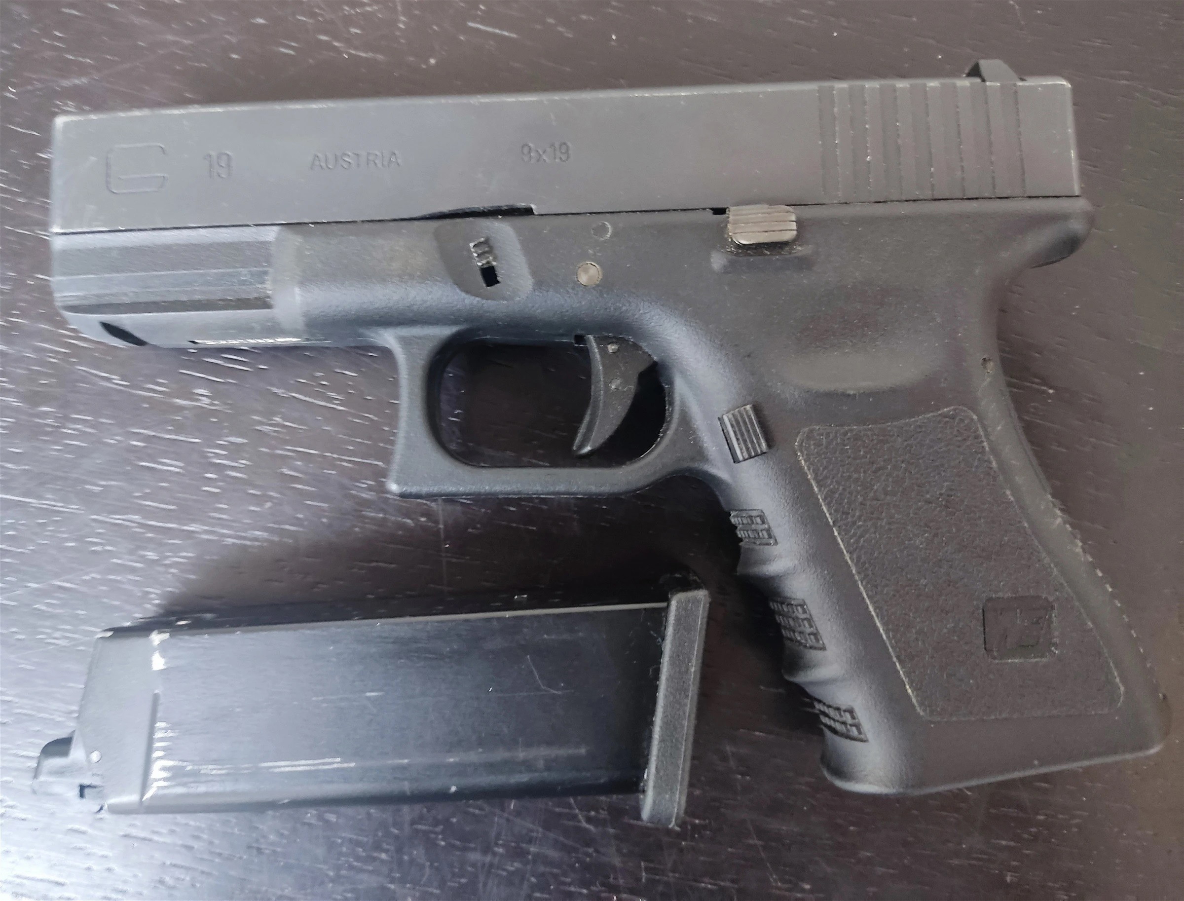 Ghillie + Glock gbb + l96 awp met scope 4x32 - Airsoft Bazaar