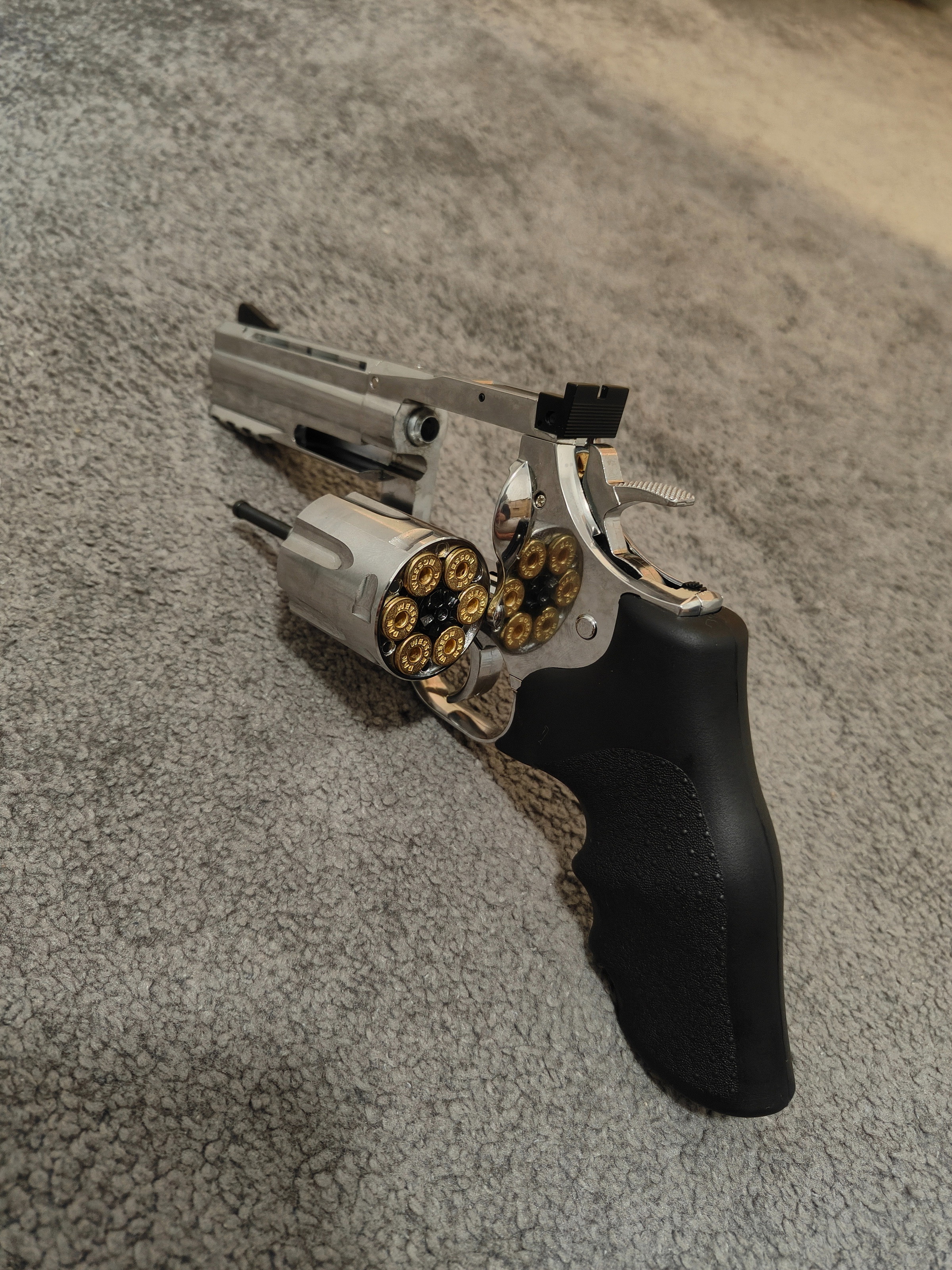 ASG Dan Wesson 715 4 inch (heeft hop up) - Airsoft Bazaar