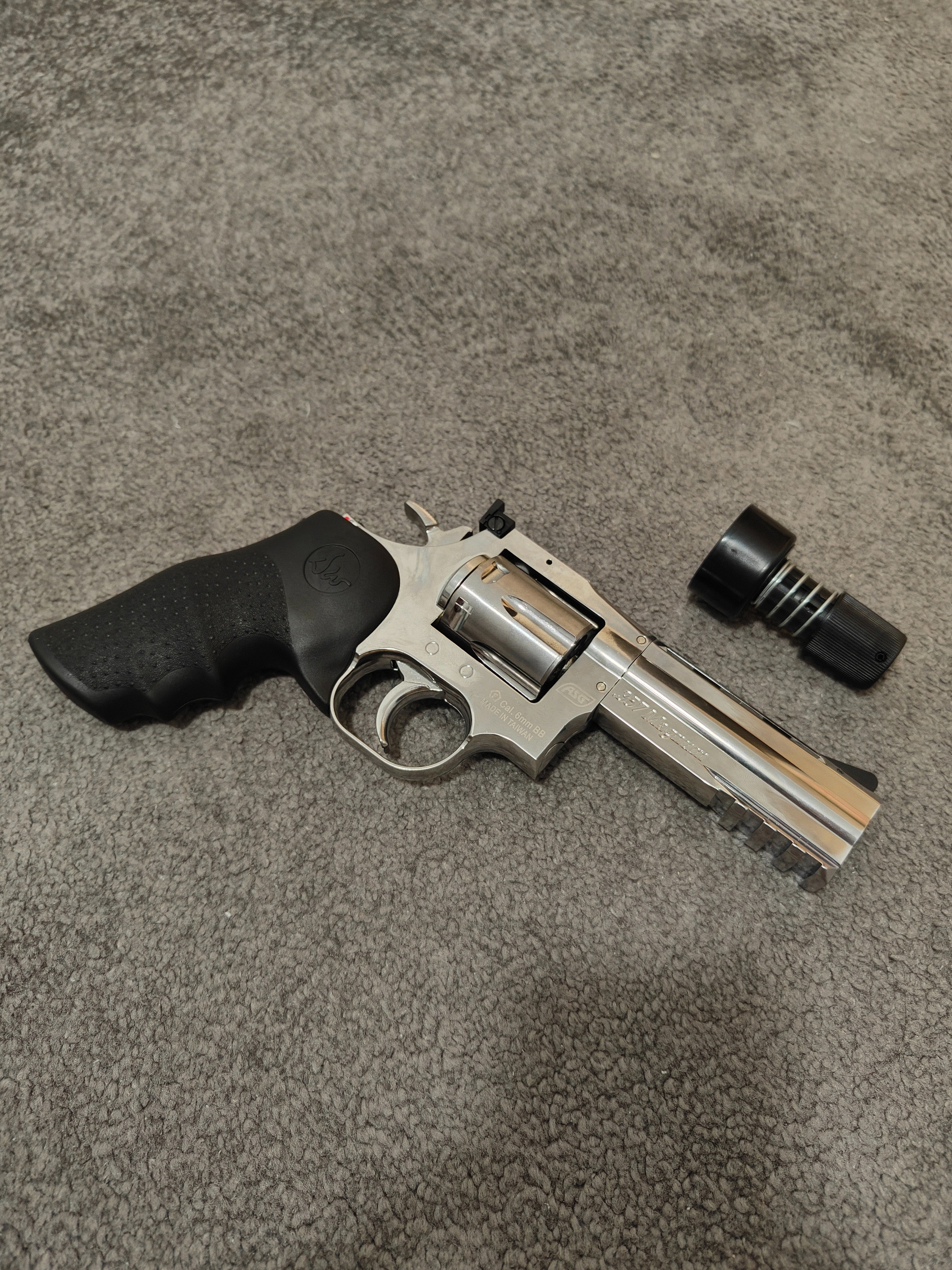 ASG Dan Wesson 715 4 inch (heeft hop up) - Airsoft Bazaar