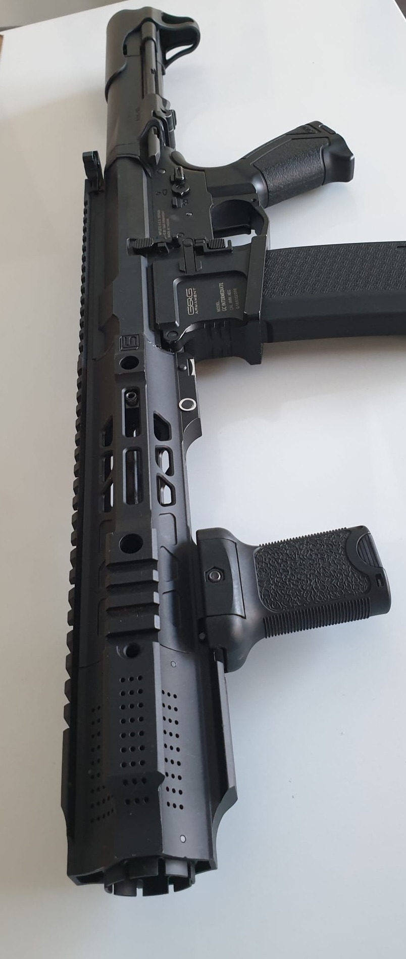 ARP 556 met G&P CQB SAI handguard - Airsoft Bazaar