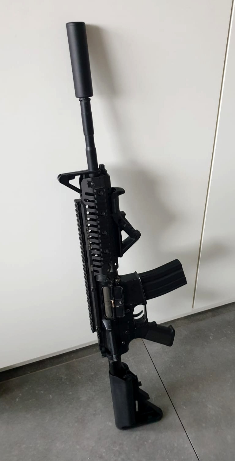E&C Full Metal M4 MK16 + upgrades ( mag weg tegen elk aannemelijk bod ...
