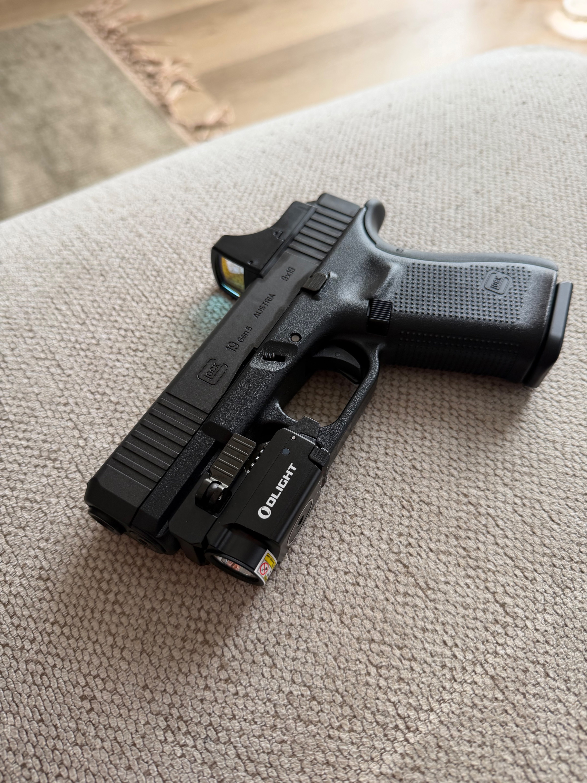 Tokyo Marui G19 Gen 5 MOS + Accessoires - Airsoft Bazaar
