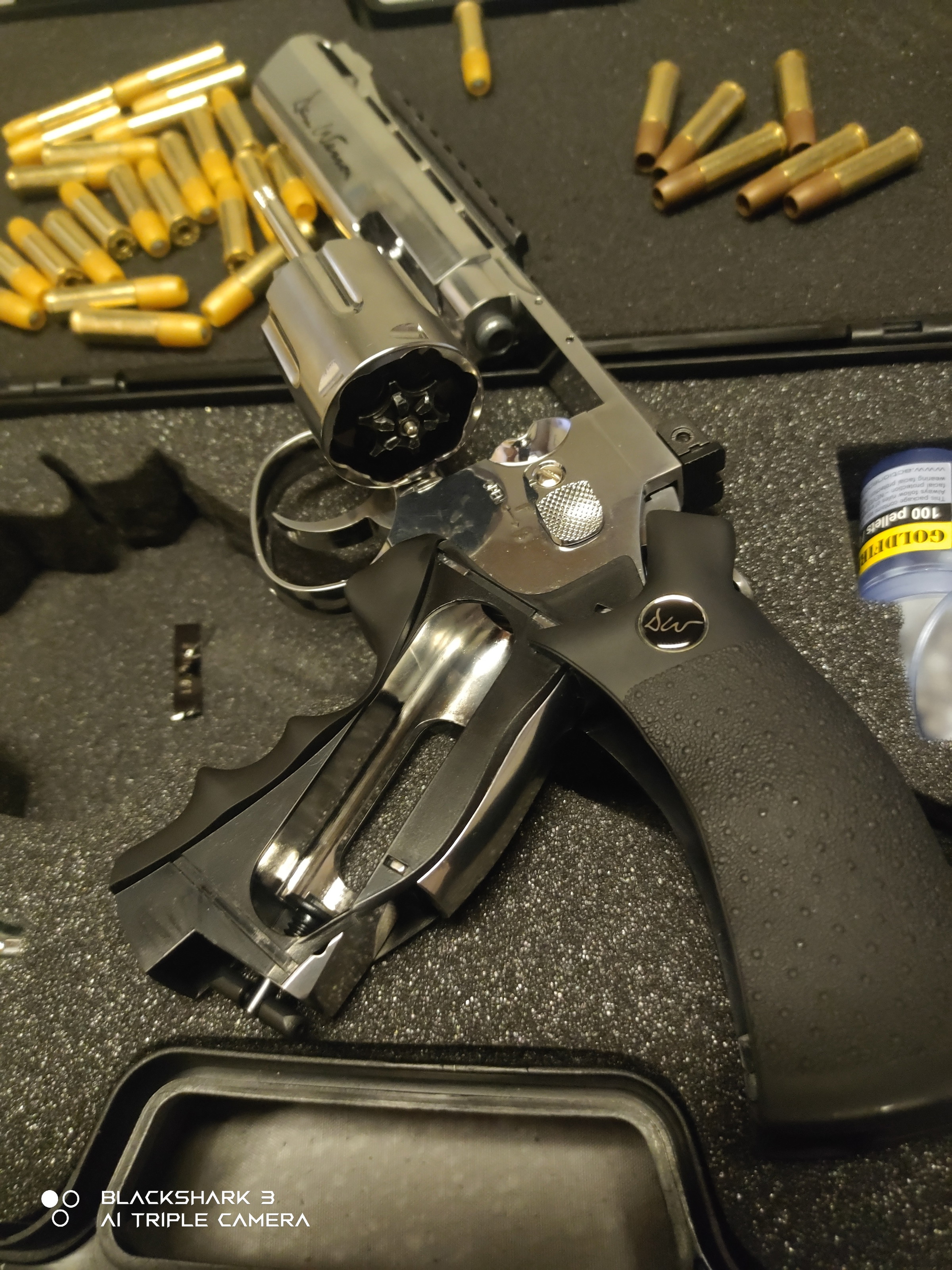 Dan wesson 6 inch silver (high power) co2 revolver te koop of te ruil ...