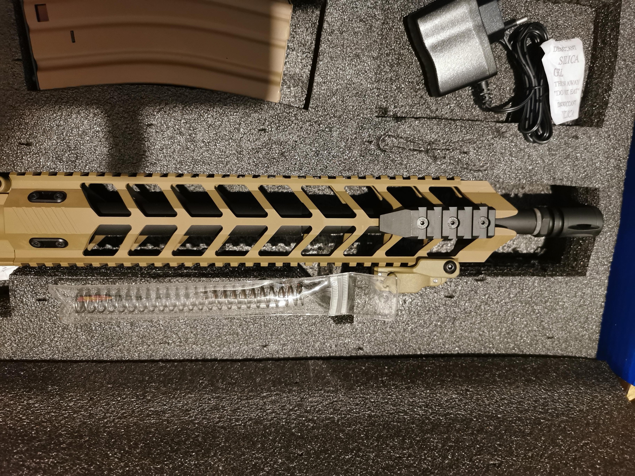 COLT M4 AIRLINE MOD A (TAN) - Airsoft Bazaar