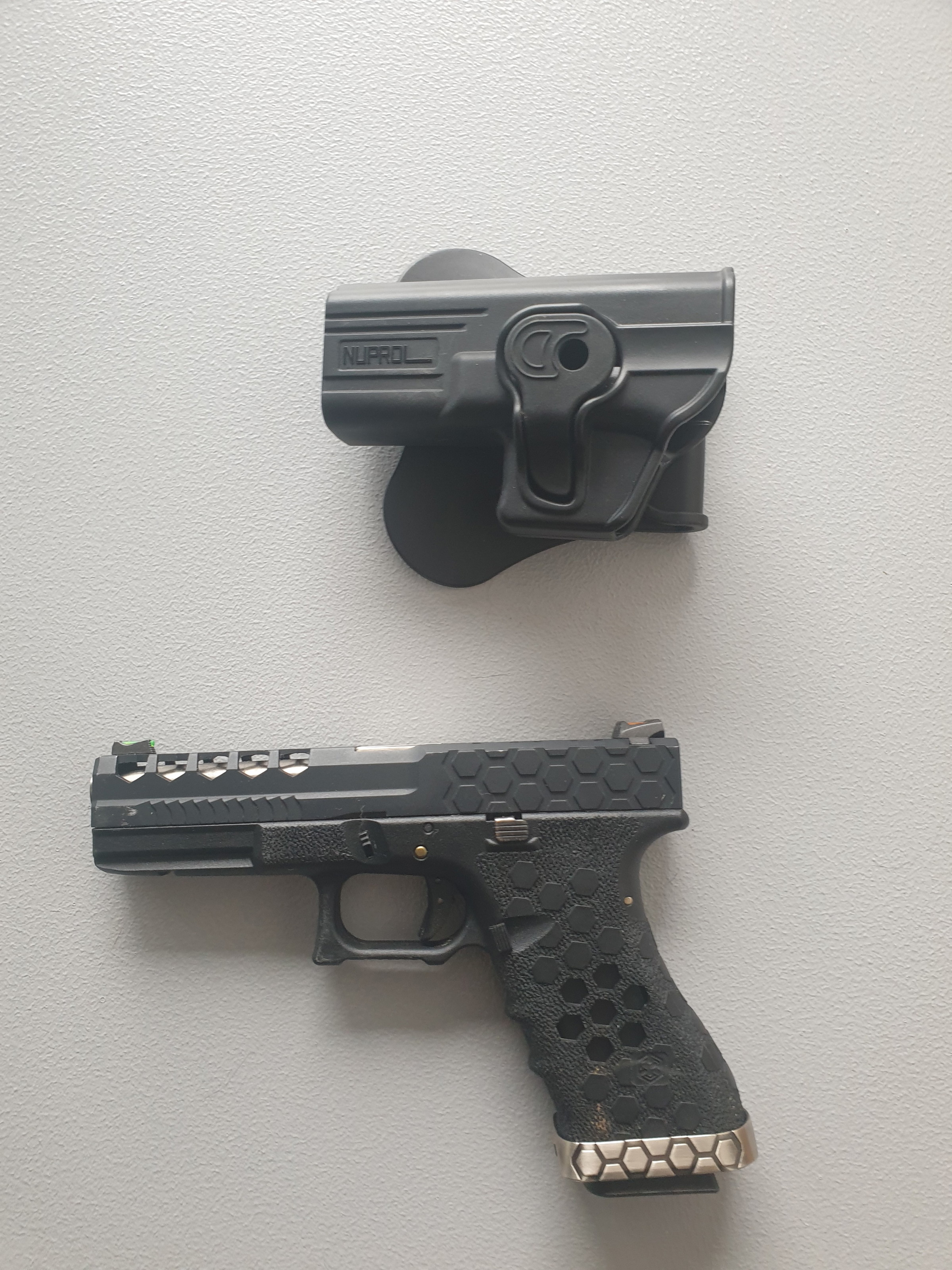 AW Custom VX0201, Black + holster - Airsoft Bazaar AW Custom VX0201, Black + holster - Airsoft Bazaar
