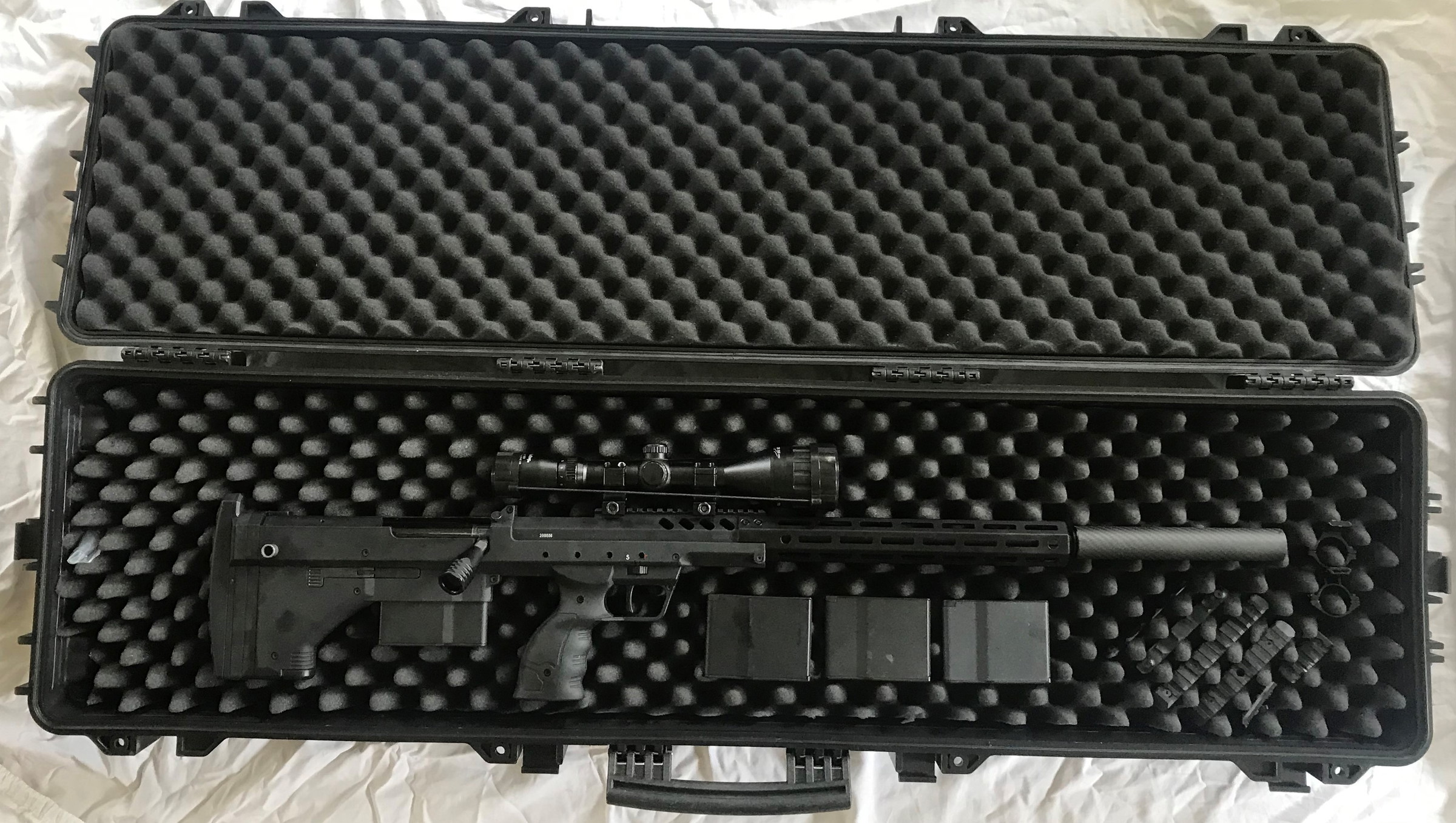 Silverback SRS a2 22''Black incl Scope, Mags en Case - Airsoft Bazaar