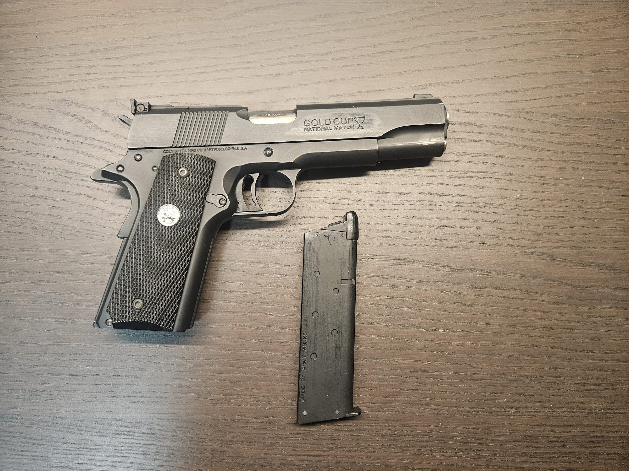 G&P RAS marine m4 met 2 reddots en pistol m1911 Starterkit - Airsoft Bazaar