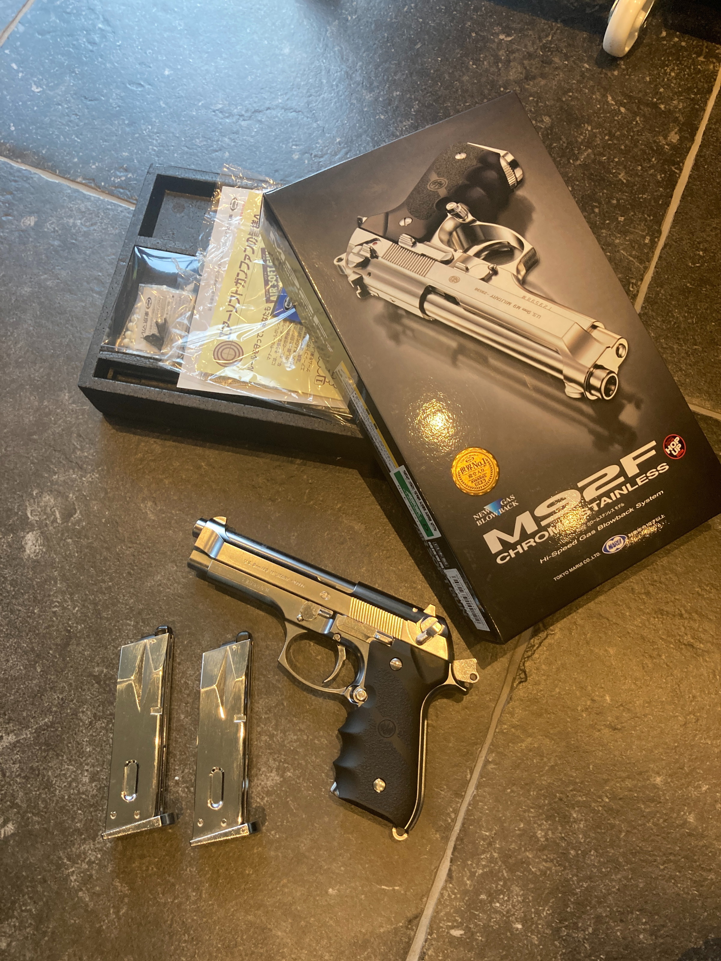Tokyo Marui Baretta M92F - Chrome stainless - GBB - Airsoft Bazaar