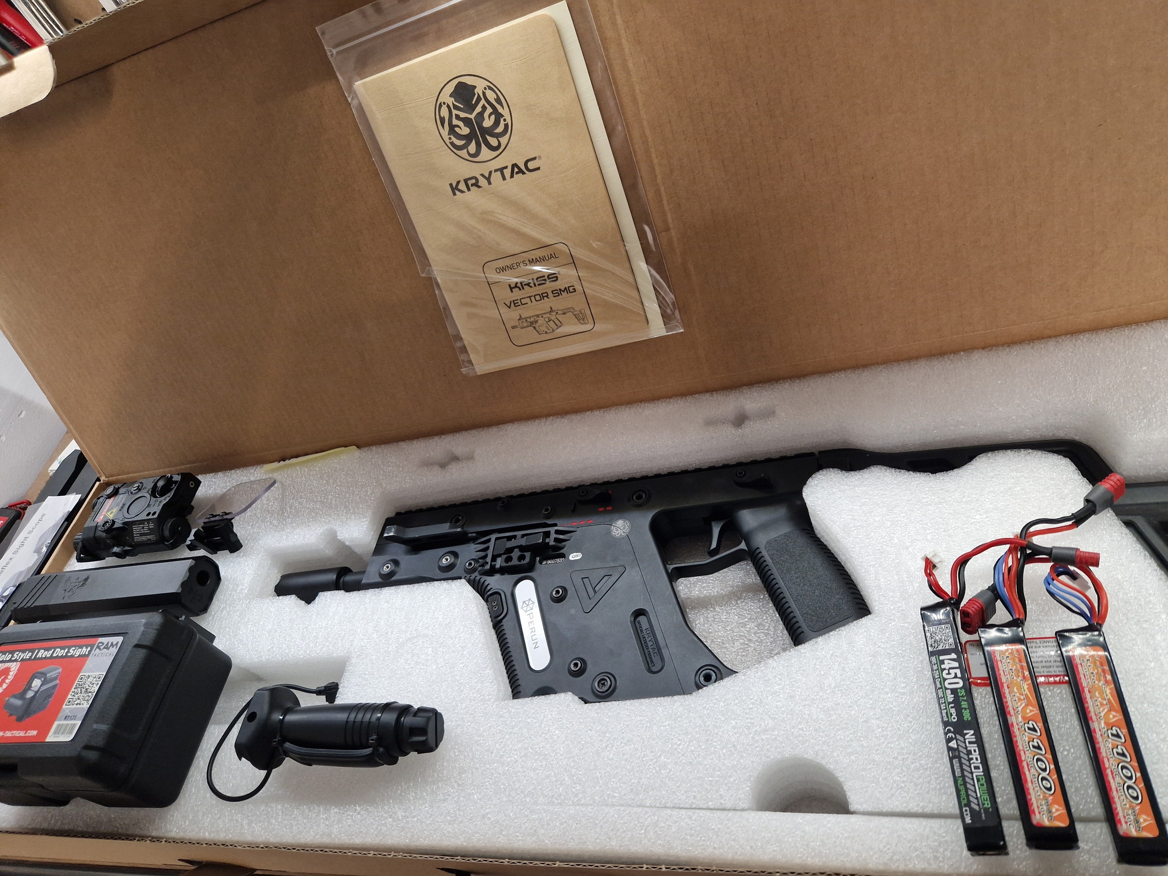 Krytac Kriss Vector upgraded and many extra's! - Airsoft Bazaar