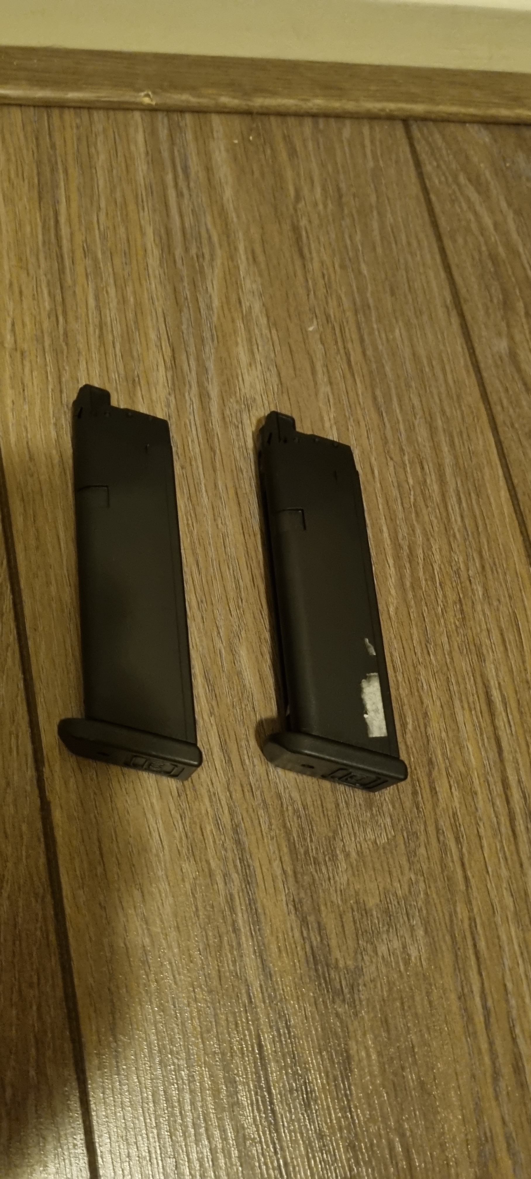 Umarex Glock 17 Gen5 GBB + 2 houders - Airsoft Bazaar Umarex Glock 17 Gen5 GBB + 2 houders - Airsoft Bazaar