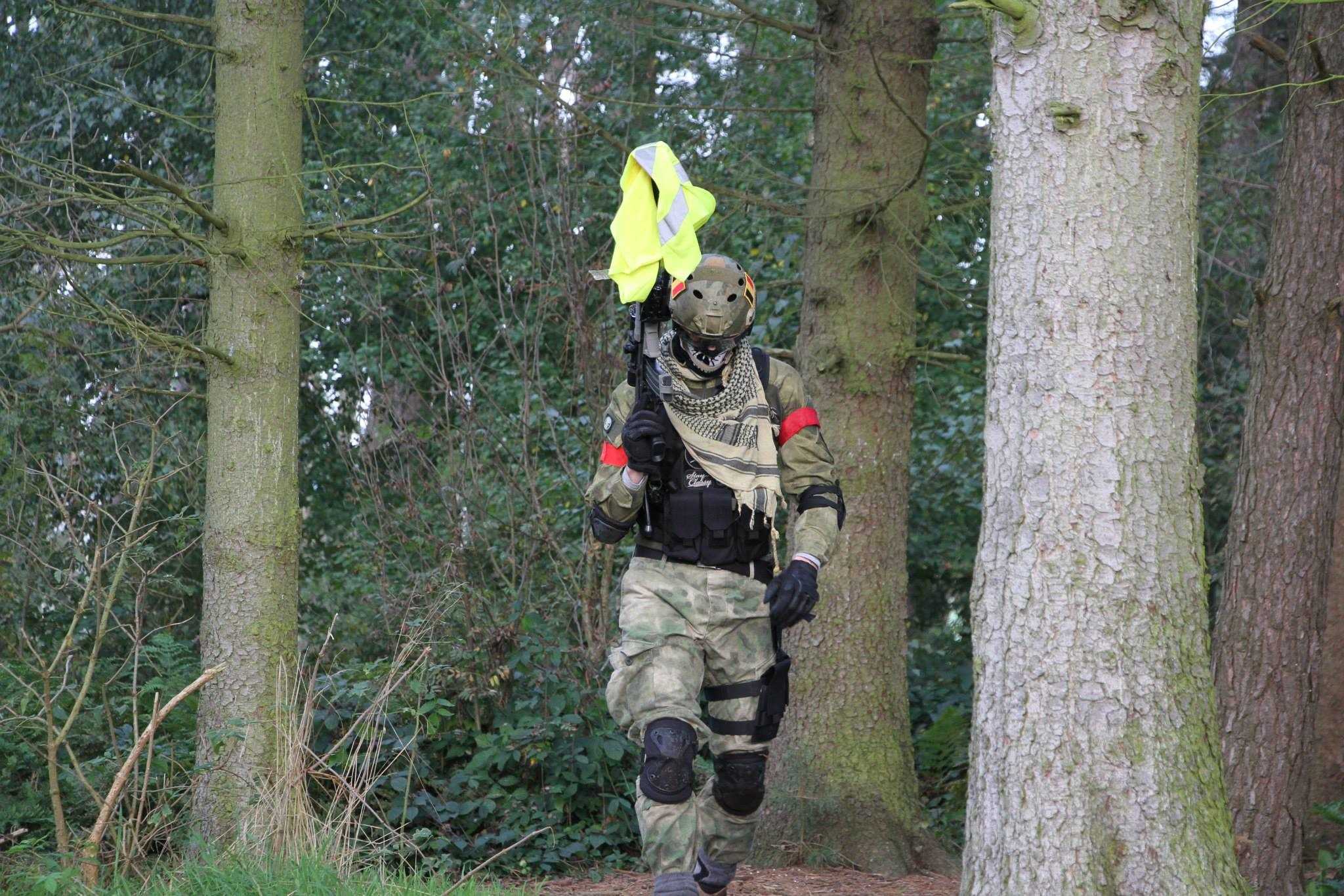 ICS Galil + Custom M4 + ACU UNIFORM SET AT FG incl accessoires ...