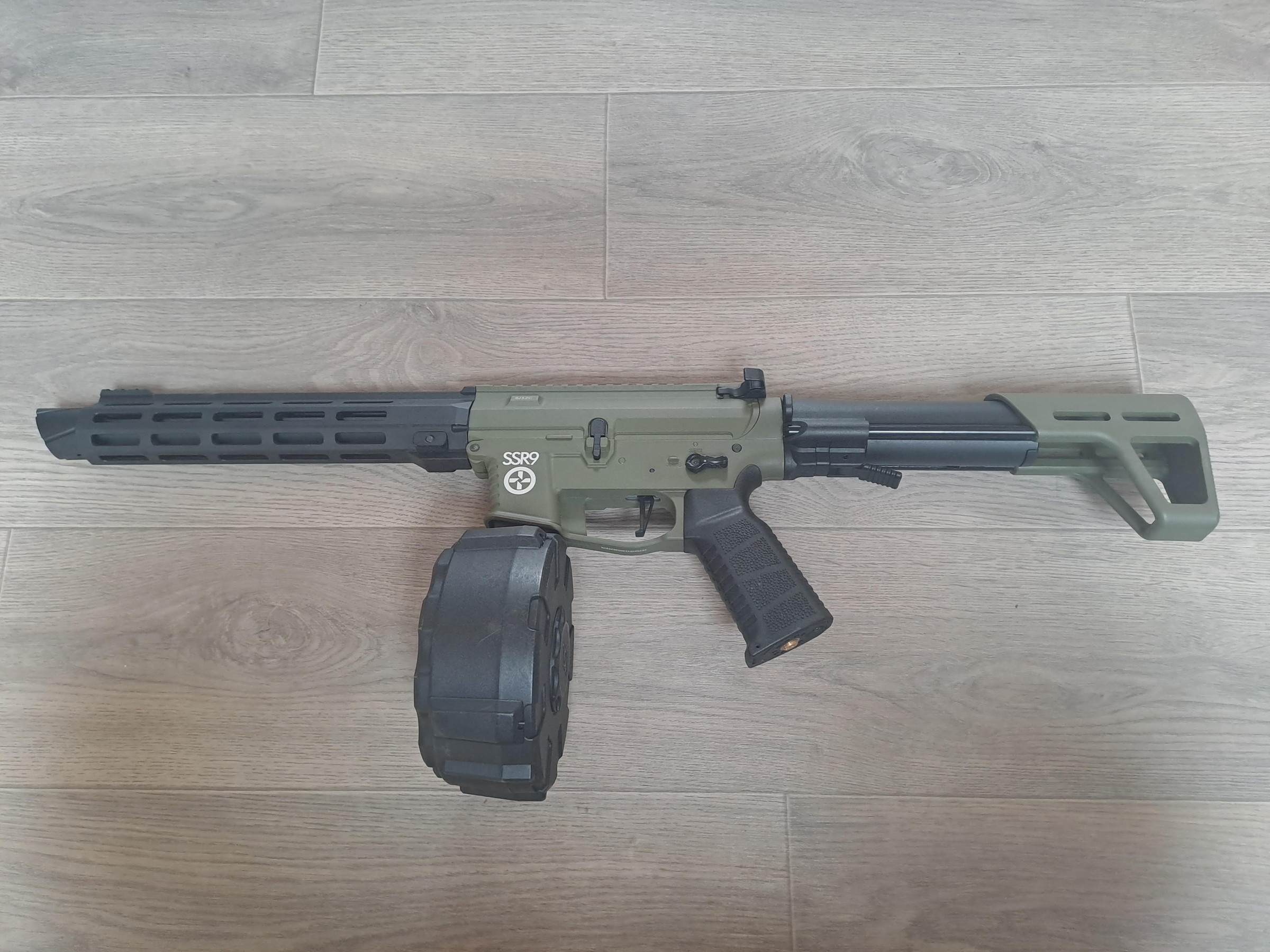 Novritsch SSR 9 classic + Drum Mag - Airsoft Bazaar