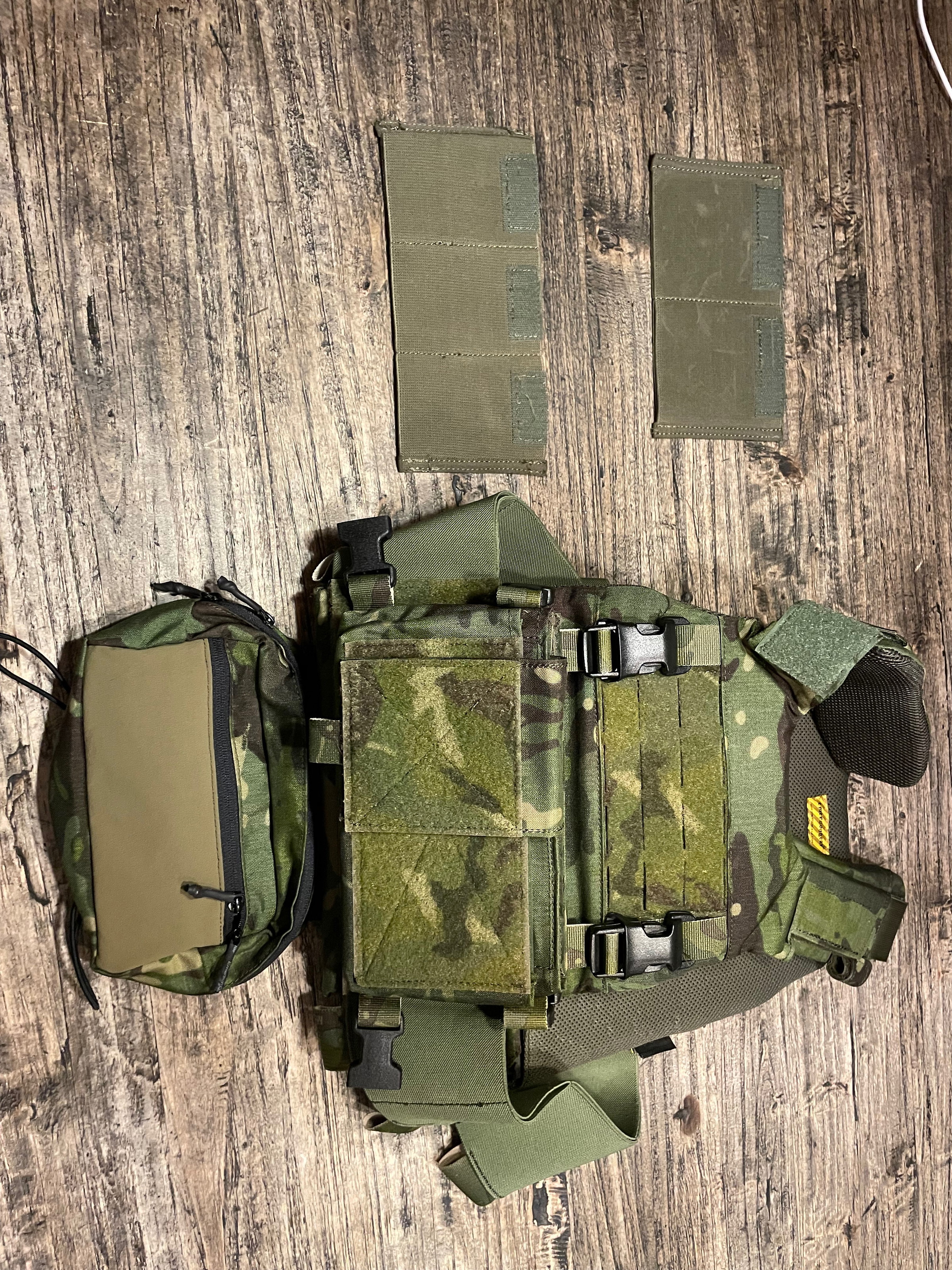 Slick Plate Carrier McTropic - Airsoft Bazaar