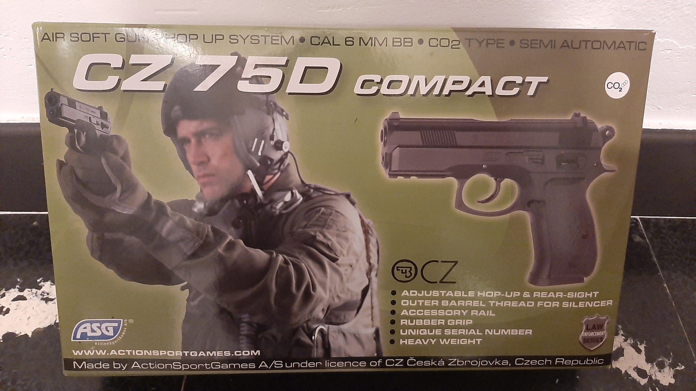 CZ 75D Compact (NBB pistool) met twee magazijnen - Airsoft Bazaar