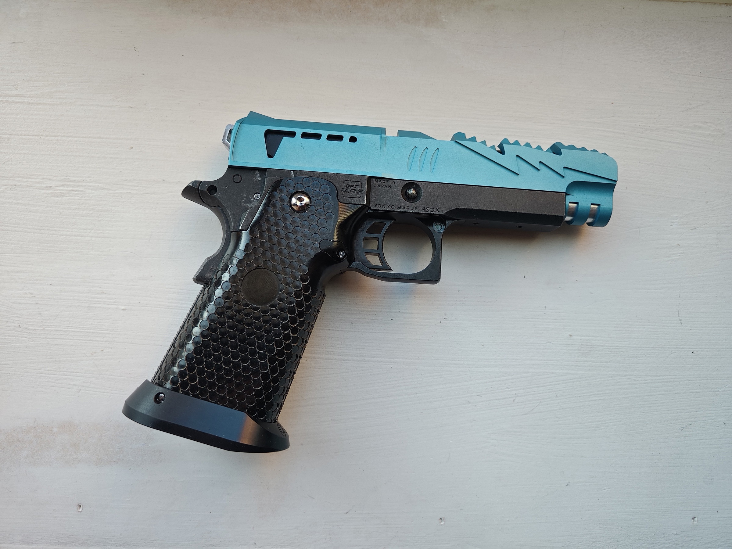 Hi capa 4.3 met aluminium grip - Airsoft Bazaar